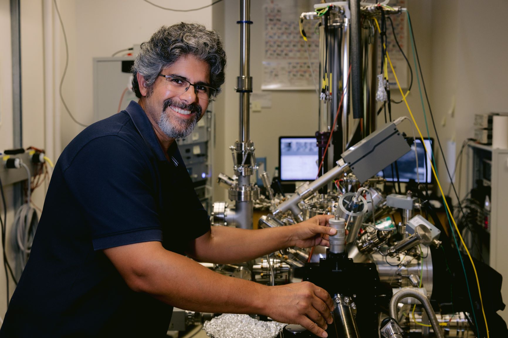 How a highly advanced microscope is like a record player | Department ...